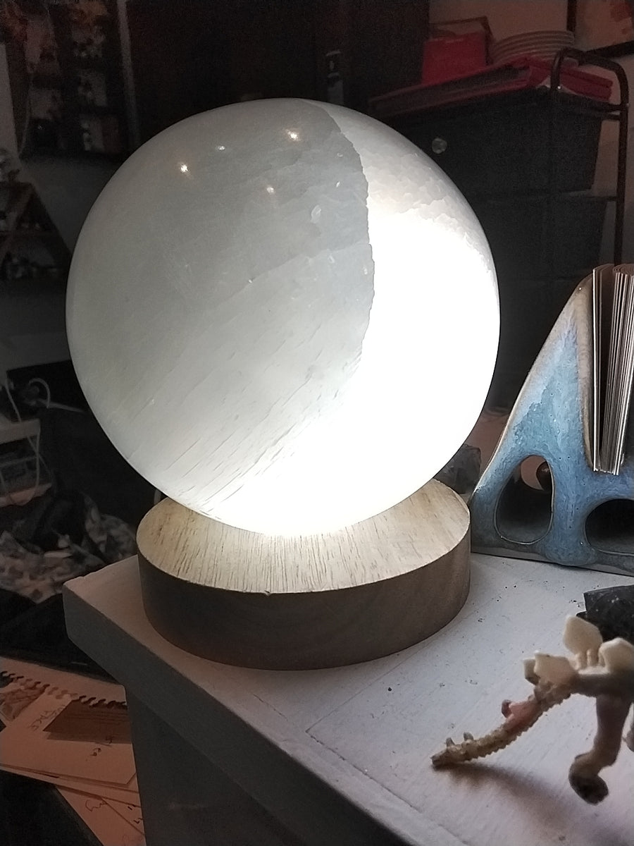 Round white lighted sphere stand wooden – The Brewers Alley